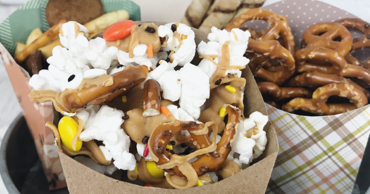 Paper Fry Boxes for Thanksgiving Munchies - Desperately Seeking Gina